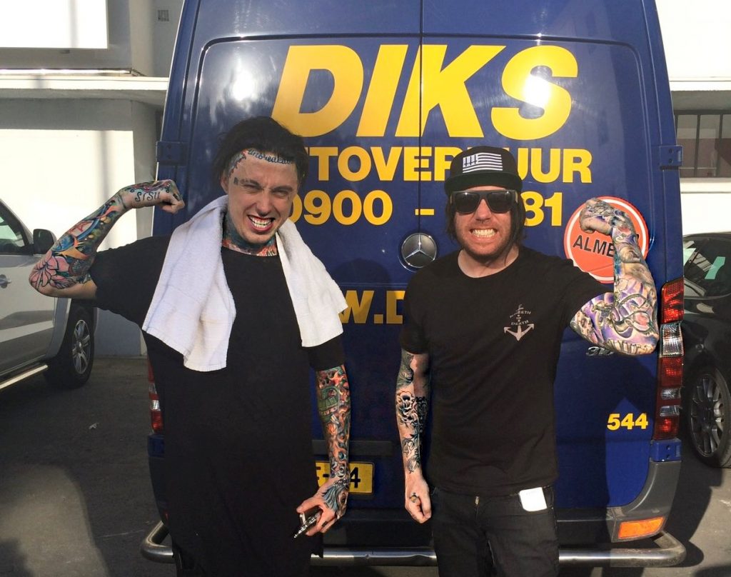 Fallece Derek Jones, guitarrista de Falling In Reverse, a los 35 años ...