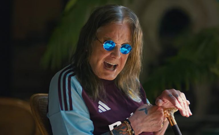 Ozzy Osbourne, el abrazo sincero con James Hetfield y el primer saludo ...