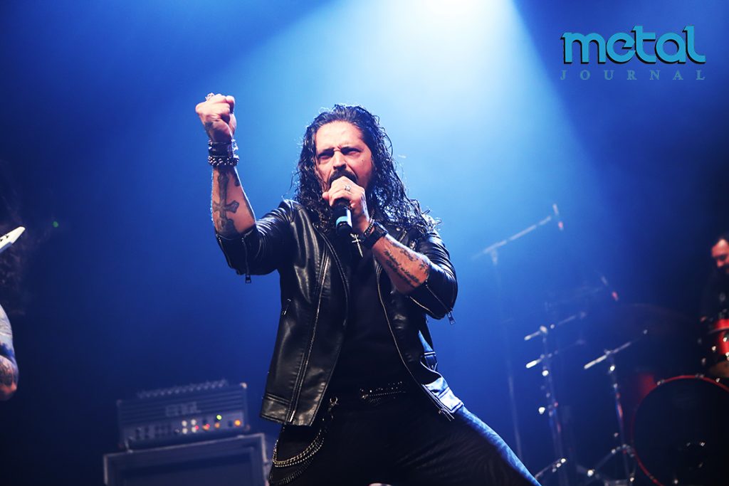 La banda de Ronnie Romero, invitada en la gira europea de Primal Fear ...