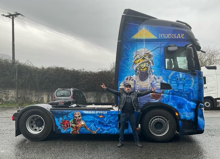 El camión que lucirá el heavy metal con portadas de Iron Maiden y un ...