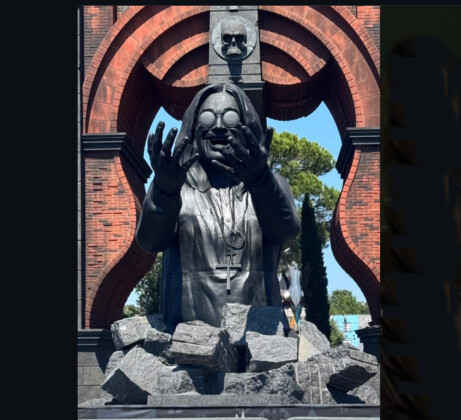 Sharon Osbourne comparte un vídeo de la estatua de Ozzy Osbourne en ...
